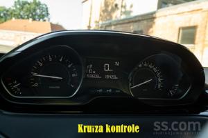 White Peugeot 208 2018 in Riga, with an engine capacity of 1.20 L and mileage of 160 thousand km for 6200 €, photo 15 on AUTOMOTO.COM.LV