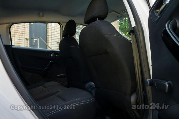 Balts Peugeot 208 2018 Rīga, ar dzinēja tilpumu 1.20 L un nobraukumu 160 tūkst. km par 6200 €, foto 10 vietnē AUTOMOTO.COM.LV