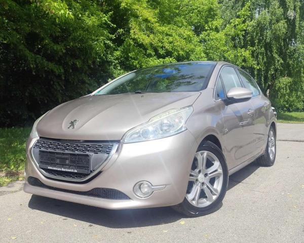 Dzeltens Peugeot 208 2012 Šauļi, ar dzinēja tilpumu 1.60 L un nobraukumu 216 tūkst. km par 3850 €, foto 4 vietnē AUTOMOTO.COM.LV