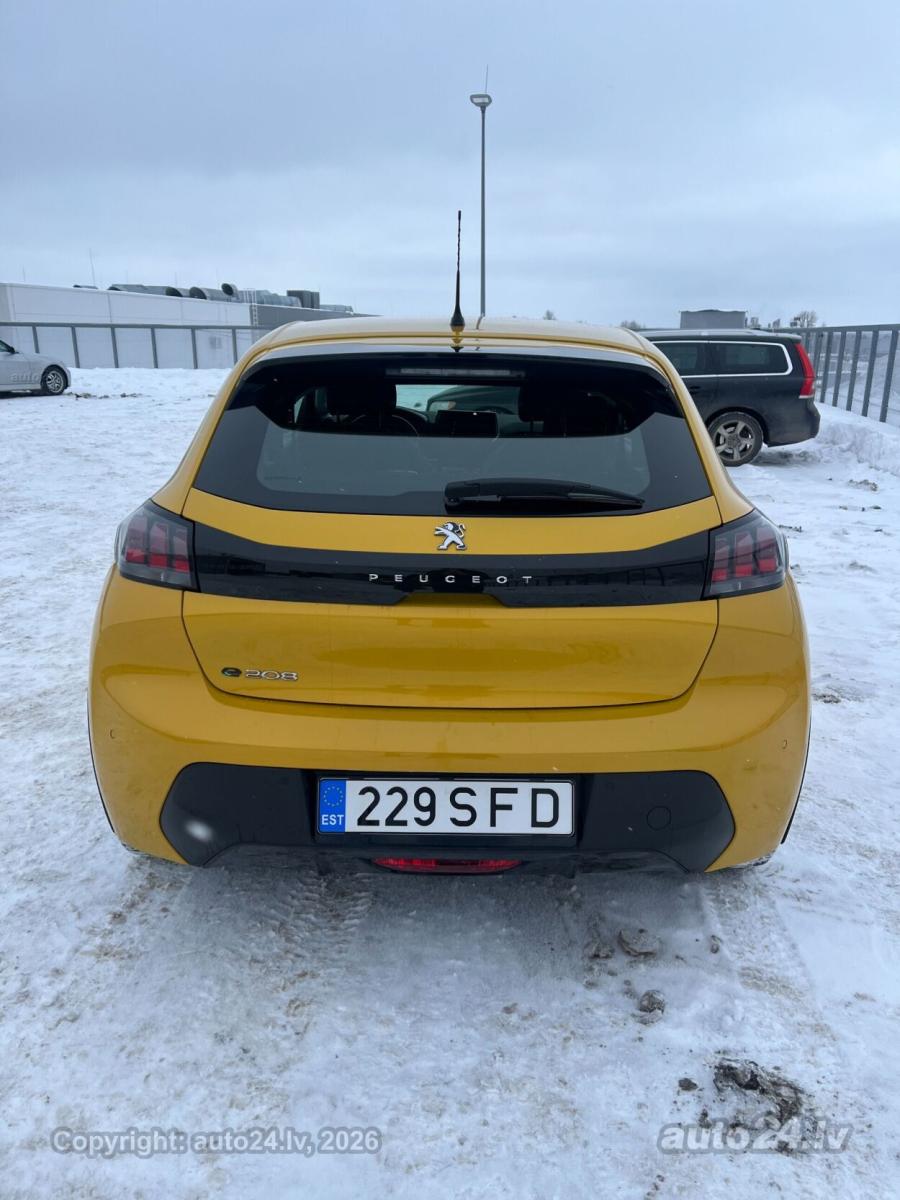 Yellow Peugeot 208 2020 in Tallinn, with an engine capacity of 0.00 L and mileage of 86 thousand km for 13990 €, photo 2 on AUTOMOTO.COM.LV