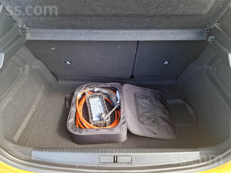 Dzeltens Peugeot 208 2020 Rīga, ar dzinēja tilpumu 1.20 L un nobraukumu 90 tūkst. km par 14450 €, foto 27 vietnē AUTOMOTO.COM.LV