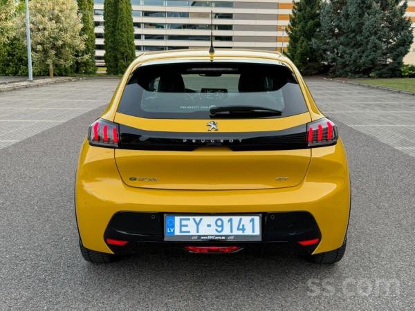 Yellow Peugeot 208 2020 in Riga, with an engine capacity of 1.20 L and mileage of 88 thousand km for 14900 €, photo 7 on AUTOMOTO.COM.LV