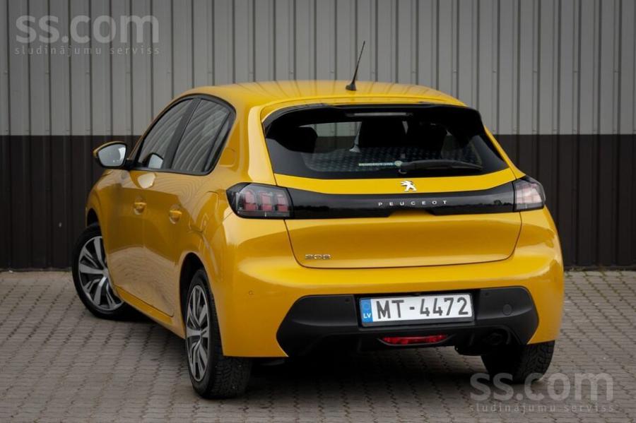 Yellow Peugeot 208 2021 in Tukums, with an engine capacity of 1.20 L and mileage of 56 thousand km for 13250 €, photo 4 on AUTOMOTO.COM.LV