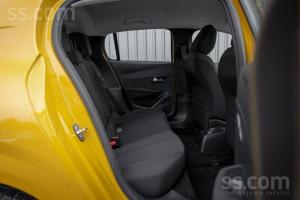Yellow Peugeot 208 2021 in Tukums, with an engine capacity of 1.20 L and mileage of 56 thousand km for 13250 €, photo 11 on AUTOMOTO.COM.LV
