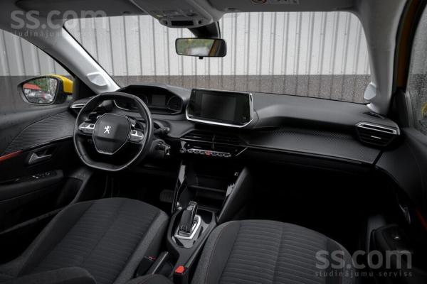 Yellow Peugeot 208 2021 in Tukums, with an engine capacity of 1.20 L and mileage of 56 thousand km for 11950 €, photo 9 on AUTOMOTO.COM.LV