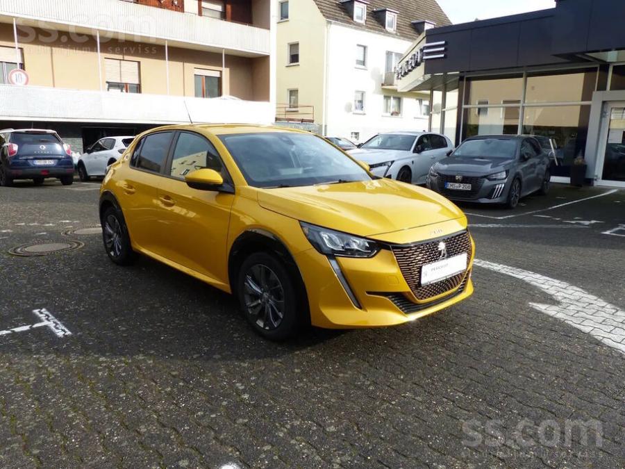 Dzeltens Peugeot 208 2021 Rīga, ar dzinēja tilpumu 1.40 L un nobraukumu 104 tūkst. km par 15250 €, foto 3 vietnē AUTOMOTO.COM.LV
