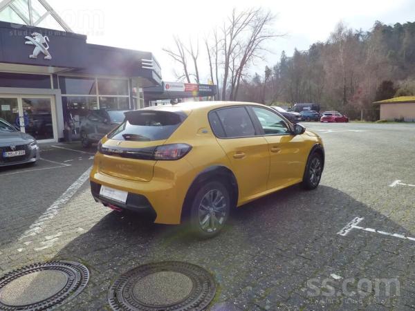 Dzeltens Peugeot 208 2021 Rīga, ar dzinēja tilpumu 1.40 L un nobraukumu 104 tūkst. km par 15250 €, foto 3 vietnē AUTOMOTO.COM.LV