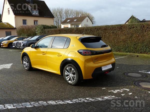 Dzeltens Peugeot 208 2021 Rīga, ar dzinēja tilpumu 1.40 L un nobraukumu 104 tūkst. km par 15250 €, foto 4 vietnē AUTOMOTO.COM.LV