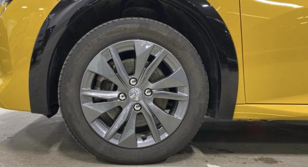 Dzeltens Peugeot 208 2021 Rīga, ar dzinēja tilpumu 0.00 L un nobraukumu 44 tūkst. km par 12900 €, foto 6 vietnē AUTOMOTO.COM.LV
