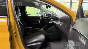 Yellow Peugeot 208 2021 in Riga, with an engine capacity of 1.40 L and mileage of 46 thousand km for 13990 €, photo 17 on AUTOMOTO.COM.LV