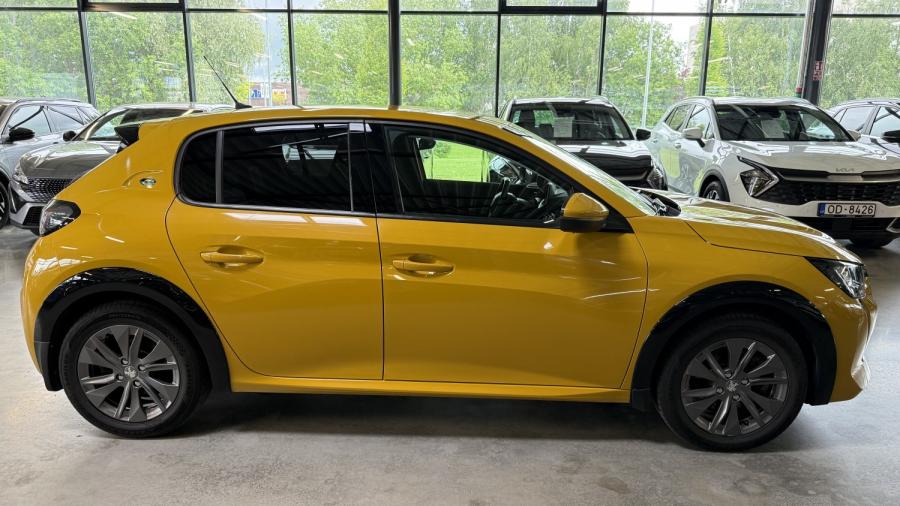 Dzeltens Peugeot 208 2021 Rīga, ar dzinēja tilpumu 1.00 L un nobraukumu 46 tūkst. km par 1399000 €, foto 6 vietnē AUTOMOTO.COM.LV