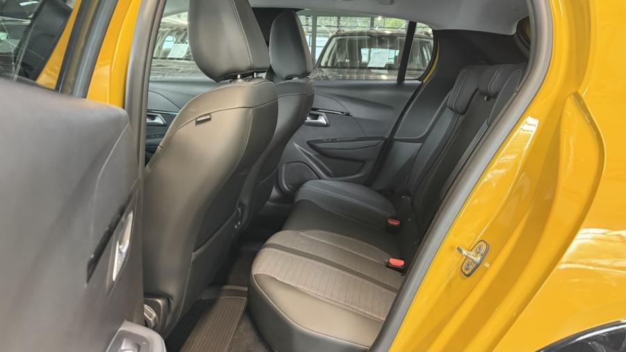 Dzeltens Peugeot 208 2021 Rīga, ar dzinēja tilpumu 1.00 L un nobraukumu 46 tūkst. km par 1399000 €, foto 12 vietnē AUTOMOTO.COM.LV