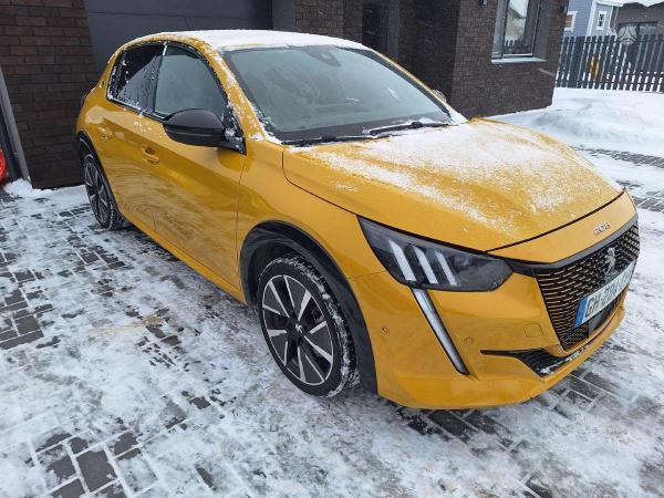 Yellow Peugeot 208 2022 in Panevezys, with an engine capacity of 0.00 L and mileage of 36 thousand km for 6650 €, photo 1 on AUTOMOTO.COM.LV
