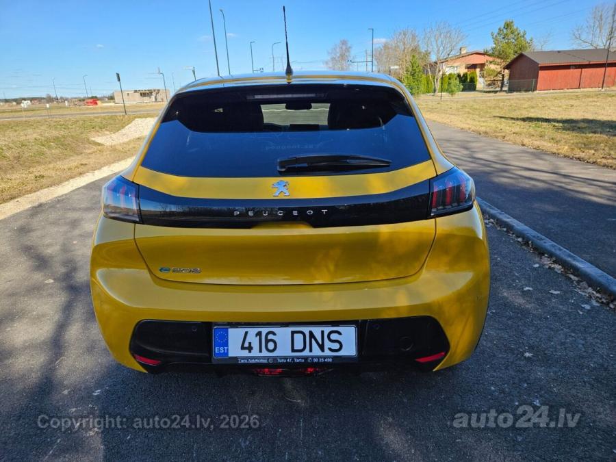 Yellow Peugeot 208 2022 in Tartu, with an engine capacity of 0.00 L and mileage of 46 thousand km for 20900 €, photo 5 on AUTOMOTO.COM.LV