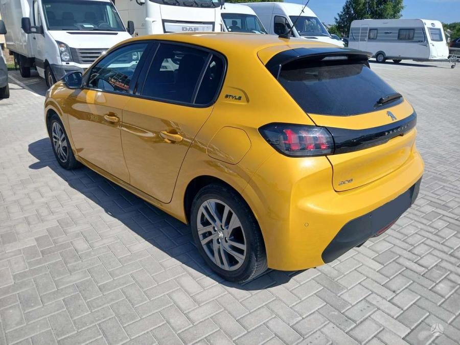 Dzeltens Peugeot 208 2022 Tauragė, ar dzinēja tilpumu 1.20 L un nobraukumu 88 tūkst. km par 8800 €, foto 5 vietnē AUTOMOTO.COM.LV