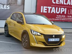 Yellow Peugeot 208 2022 in Riga, with an engine capacity of 0.00 L and mileage of 79 thousand km for 15990 €, photo 4 on AUTOMOTO.COM.LV