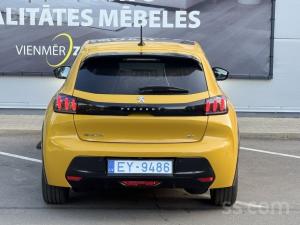 Yellow Peugeot 208 2022 in Riga, with an engine capacity of 0.00 L and mileage of 79 thousand km for 15990 €, photo 5 on AUTOMOTO.COM.LV