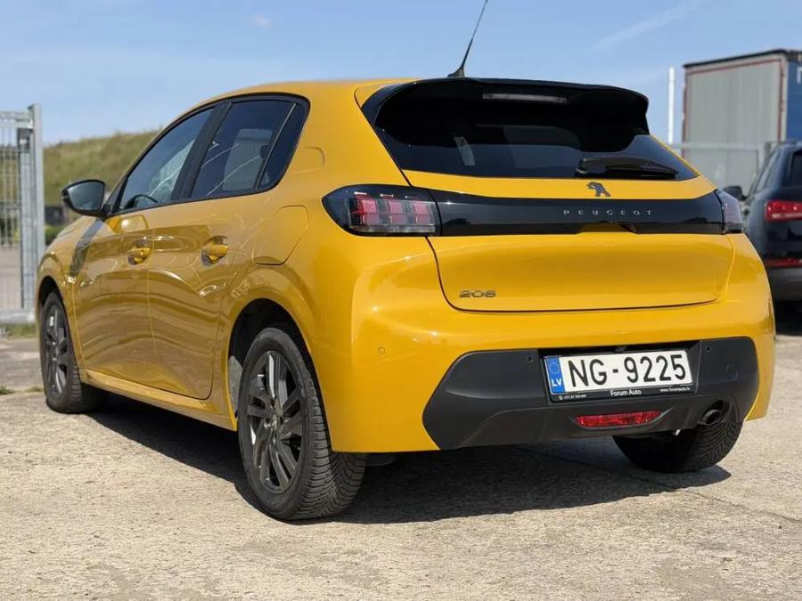 Yellow Peugeot 208 2022 in Riga, with an engine capacity of 1.20 L and mileage of 86 thousand km for 10900 €, photo 26 on AUTOMOTO.COM.LV