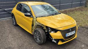 Yellow Peugeot 208 2023 in Jonava, with an engine capacity of 0.00 L and mileage of 16 thousand km for 9000 €, photo 3 on AUTOMOTO.COM.LV