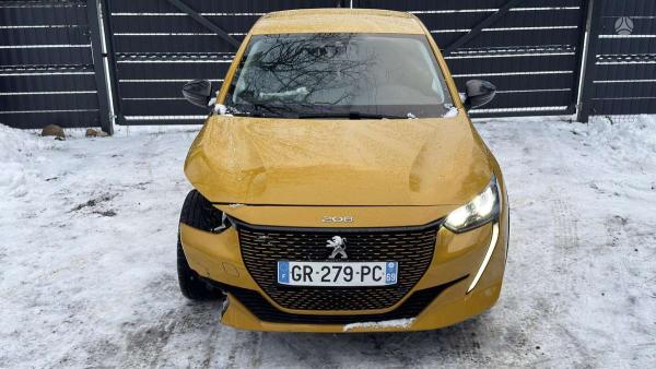 Yellow Peugeot 208 2023 in Jonava, with an engine capacity of 0.00 L and mileage of 16 thousand km for 8700 €, photo 2 on AUTOMOTO.COM.LV