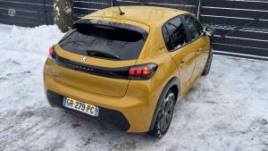 Yellow Peugeot 208 2023 in Jonava, with an engine capacity of 0.00 L and mileage of 16 thousand km for 8700 €, photo 5 on AUTOMOTO.COM.LV