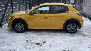 Yellow Peugeot 208 2023 in Jonava, with an engine capacity of 0.00 L and mileage of 16 thousand km for 8700 €, photo 8 on AUTOMOTO.COM.LV