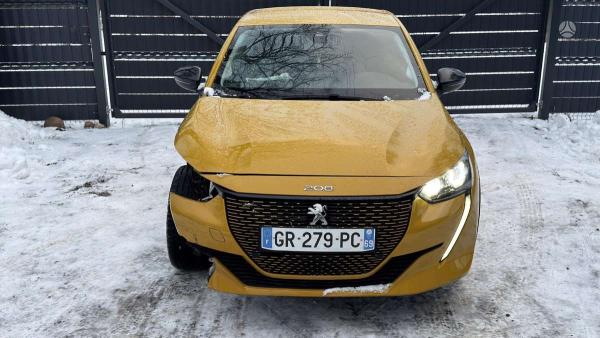 Yellow Peugeot 208 2023 in Jonava, with an engine capacity of 0.00 L and mileage of 16 thousand km for 8700 €, photo 10 on AUTOMOTO.COM.LV