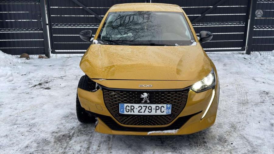 Yellow Peugeot 208 2023 in Jonava, with an engine capacity of 0.00 L and mileage of 16 thousand km for 8700 €, photo 10 on AUTOMOTO.COM.LV