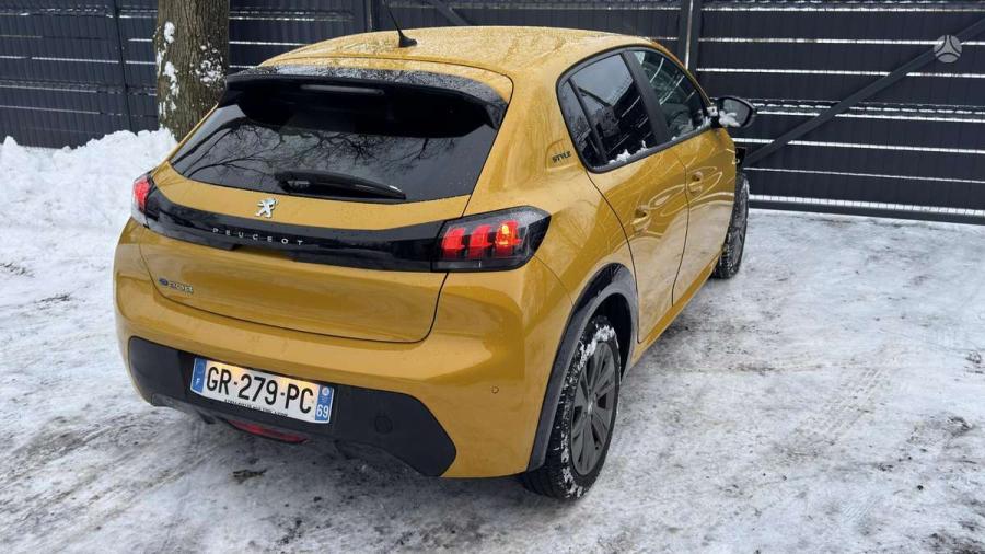 Yellow Peugeot 208 2023 in Jonava, with an engine capacity of 0.00 L and mileage of 16 thousand km for 8700 €, photo 13 on AUTOMOTO.COM.LV