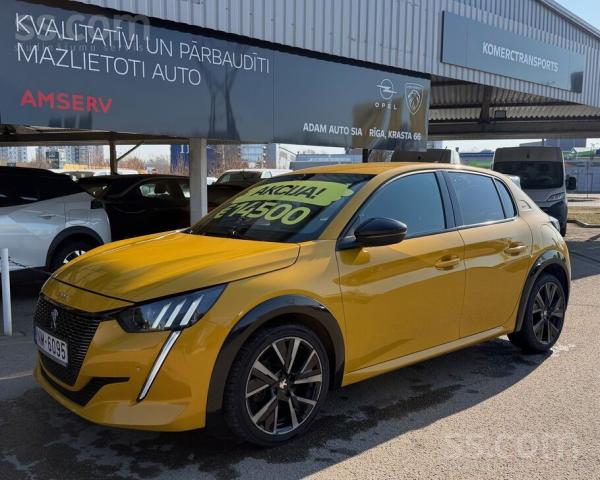 Желтый Пежо 208 2023 в Рига, объемом двигателя 1.20 л и пробегом 51 тыс. км за 14500 €, фото 1 на AUTOMOTO.COM.LV