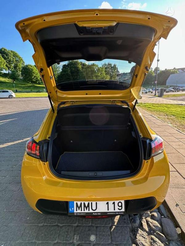 Yellow Peugeot 208 2023 in Vilnius, with an engine capacity of 1.20 L and mileage of 46 thousand km for 13300 €, photo 10 on AUTOMOTO.COM.LV