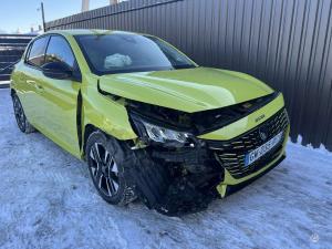 Yellow Peugeot 208 2024 in Kaunas, with an engine capacity of 0.00 L and mileage of 20 thousand km for 8900 €, photo 3 on AUTOMOTO.COM.LV