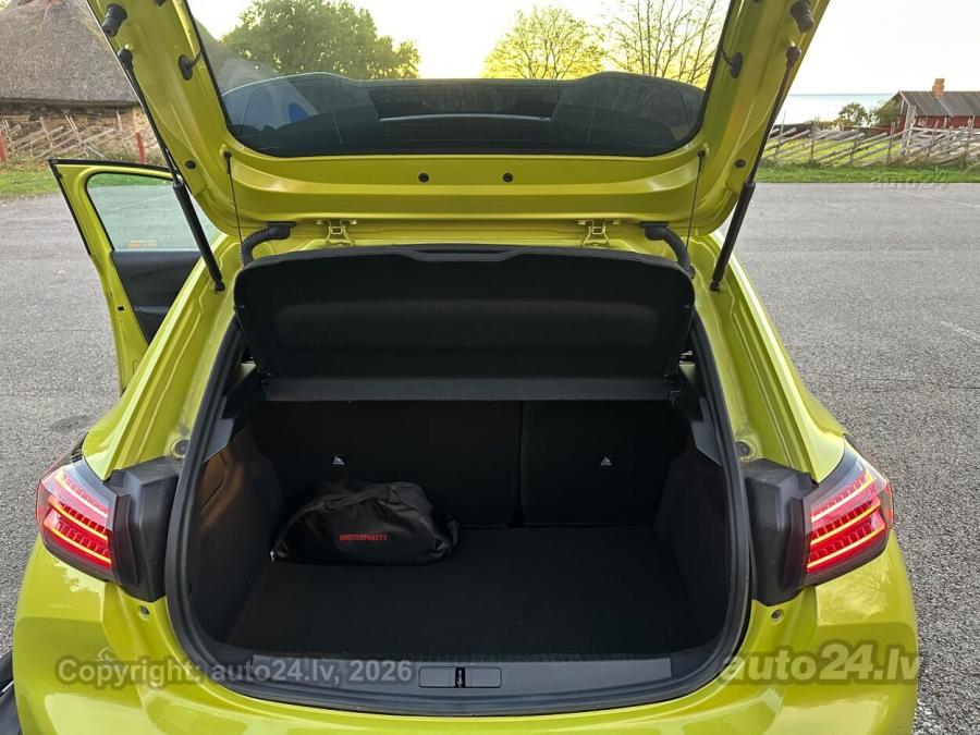 Yellow Peugeot 208 2024 in Tallinn, with an engine capacity of 1.20 L and mileage of 32 thousand km for 25000 €, photo 11 on AUTOMOTO.COM.LV