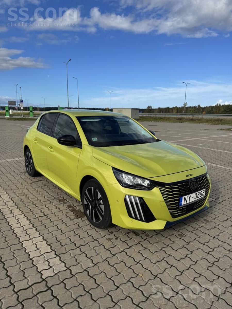 Yellow Peugeot 208 2024 in Riga, with an engine capacity of 1.20 L and mileage of 17 thousand km for 18300 €, photo 7 on AUTOMOTO.COM.LV
