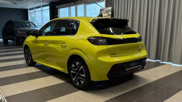 Dzeltens Peugeot 208 2024 Mārupe, ar dzinēja tilpumu 1.20 L un nobraukumu 20 tūkst. km par 18990 €, foto 3 vietnē AUTOMOTO.COM.LV