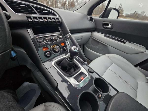 Black Peugeot 3008 2009 in Taurage, with an engine capacity of 2.00 L and mileage of 235 thousand km for 3950 €, photo 11 on AUTOMOTO.COM.LV