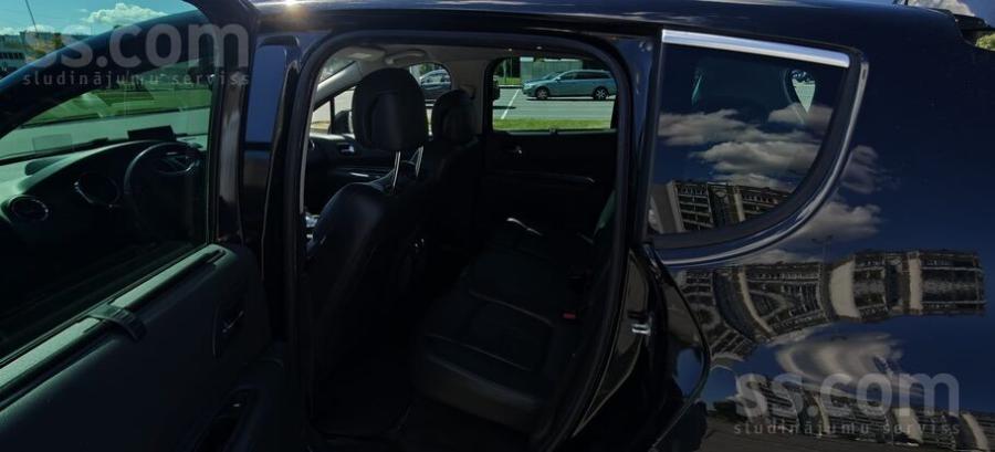 Melns Peugeot 3008 2009 Rīga, ar dzinēja tilpumu 2.00 L un nobraukumu 268 tūkst. km par 4700 €, foto 7 vietnē AUTOMOTO.COM.LV