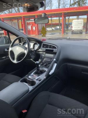 Melns Peugeot 3008 2009 Rīga, ar dzinēja tilpumu 1.60 L un nobraukumu 316 tūkst. km par 2500 €, foto 7 vietnē AUTOMOTO.COM.LV