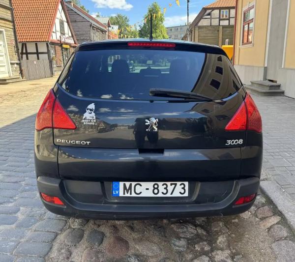 Black Peugeot 3008 2010 in Jelgava, with an engine capacity of 1.60 L and mileage of 378 thousand km for 2390 €, photo 8 on AUTOMOTO.COM.LV