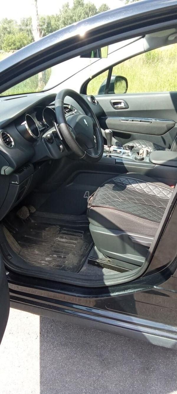 Melns Peugeot 3008 2010 Šauļi, ar dzinēja tilpumu 1.60 L un nobraukumu 275 tūkst. km par 3600 €, foto 9 vietnē AUTOMOTO.COM.LV