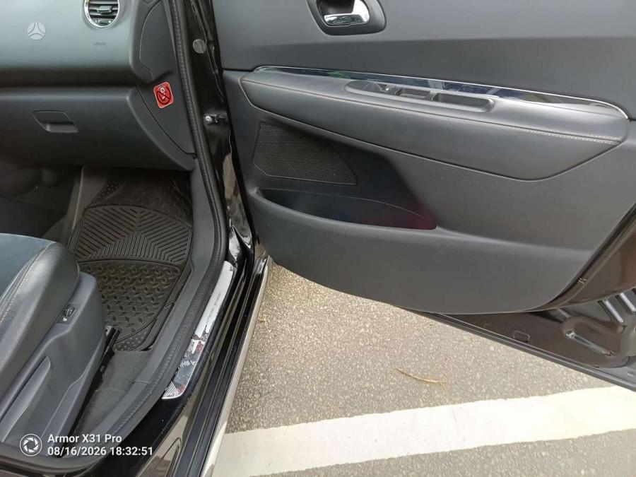 Melns Peugeot 3008 2010 Tauragė, ar dzinēja tilpumu 1.56 L un nobraukumu 278 tūkst. km par 4200 €, foto 11 vietnē AUTOMOTO.COM.LV