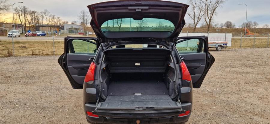 Melns Peugeot 3008 2011 Rīga, ar dzinēja tilpumu 1.60 L un nobraukumu 199 tūkst. km par 5550 €, foto 13 vietnē AUTOMOTO.COM.LV