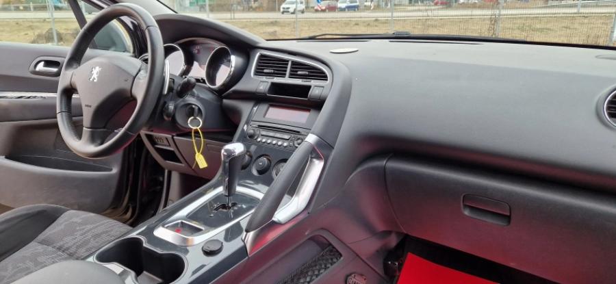 Melns Peugeot 3008 2011 Rīga, ar dzinēja tilpumu 1.60 L un nobraukumu 199 tūkst. km par 5550 €, foto 14 vietnē AUTOMOTO.COM.LV