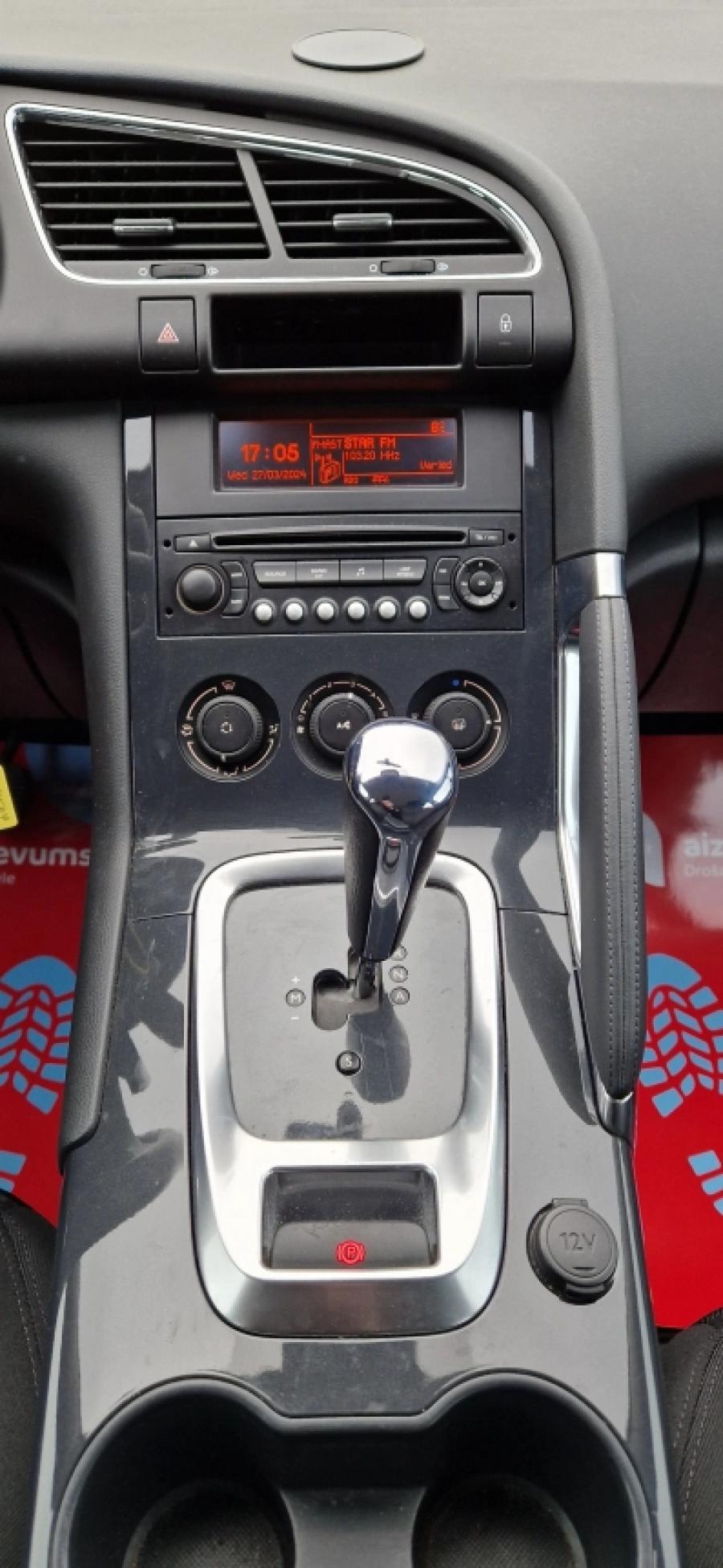 Melns Peugeot 3008 2011 Rīga, ar dzinēja tilpumu 1.60 L un nobraukumu 199 tūkst. km par 5550 €, foto 45 vietnē AUTOMOTO.COM.LV