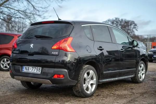 Black Peugeot 3008 2011 in Liepaja, with an engine capacity of 2.00 L and mileage of 283 thousand km for 7150 €, photo 4 on AUTOMOTO.COM.LV