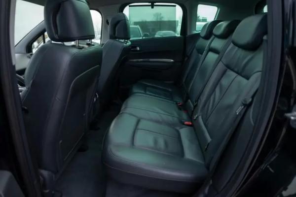 Black Peugeot 3008 2011 in Liepaja, with an engine capacity of 2.00 L and mileage of 283 thousand km for 7150 €, photo 10 on AUTOMOTO.COM.LV