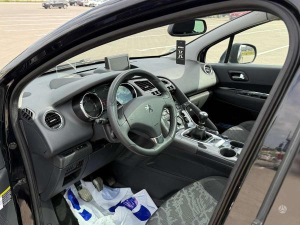 Melns Peugeot 3008 2011 Tauragė, ar dzinēja tilpumu 1.56 L un nobraukumu 245 tūkst. km par 3700 €, foto 9 vietnē AUTOMOTO.COM.LV