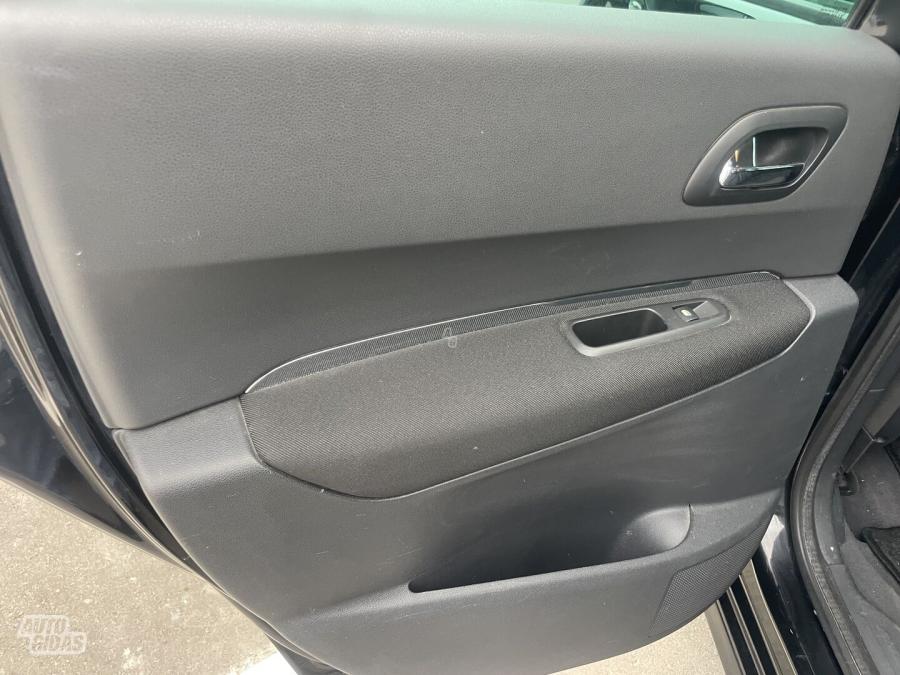 Melns Peugeot 3008 2011 Kauņa, ar dzinēja tilpumu 1.60 L un nobraukumu 303 tūkst. km par 3500 €, foto 24 vietnē AUTOMOTO.COM.LV