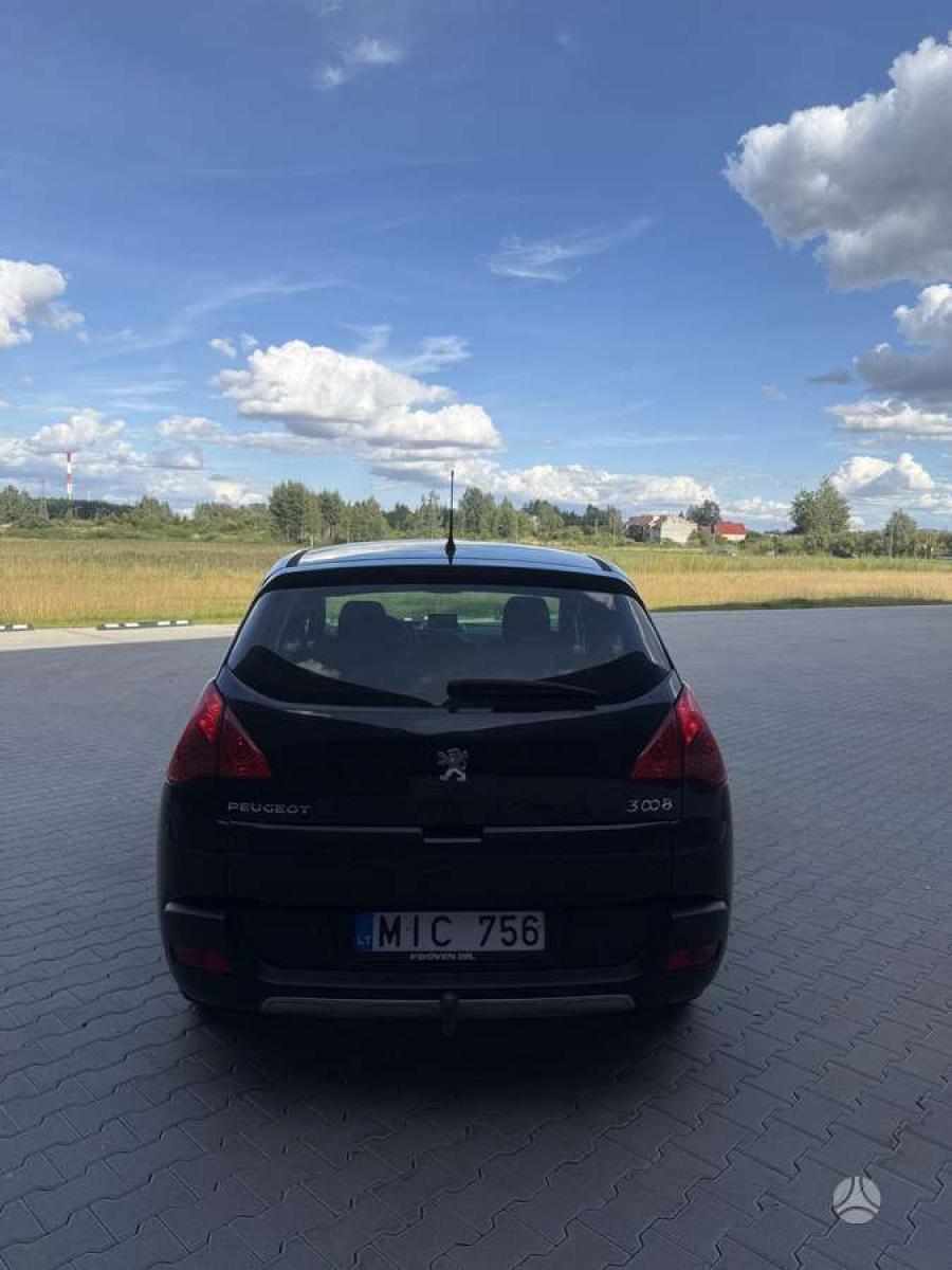 Black Peugeot 3008 2011 in Siauliai, with an engine capacity of 1.56 L and mileage of 290 thousand km for 3750 €, photo 5 on AUTOMOTO.COM.LV