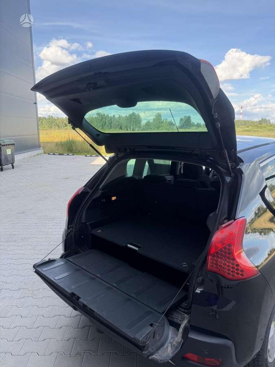 Black Peugeot 3008 2011 in Siauliai, with an engine capacity of 1.56 L and mileage of 290 thousand km for 3750 €, photo 6 on AUTOMOTO.COM.LV